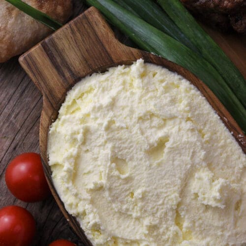 600 Grams to Cups (Converter & Chart)